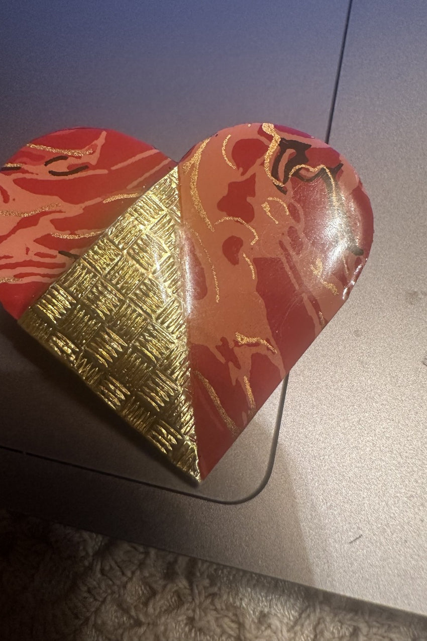 Heart art pin with Resin #62 VV MTS – Bliss Marketplace