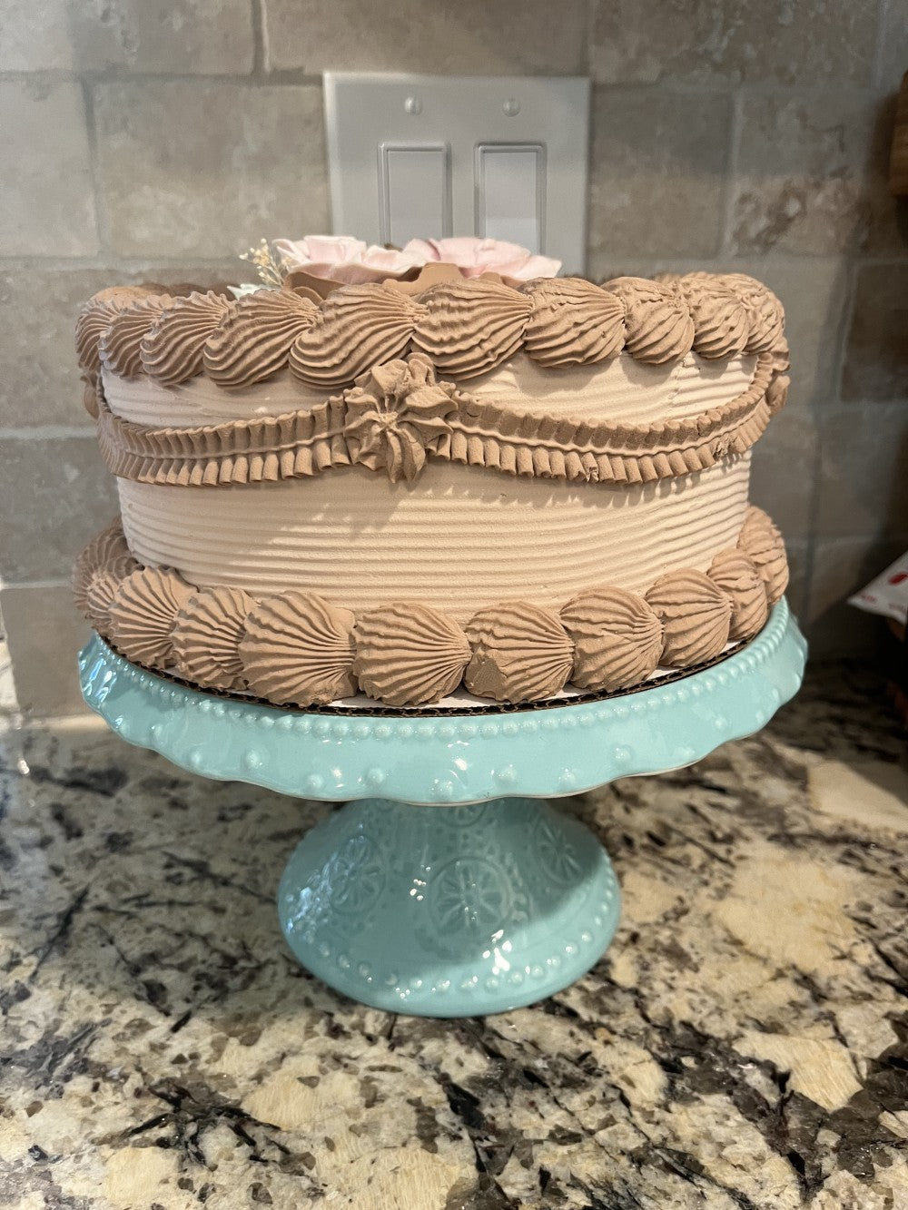 Faux Round Iced Cake with Roses RCD – Bliss Marketplace