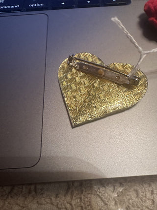 Heart art pin with Resin #62 VV MTS – Bliss Marketplace