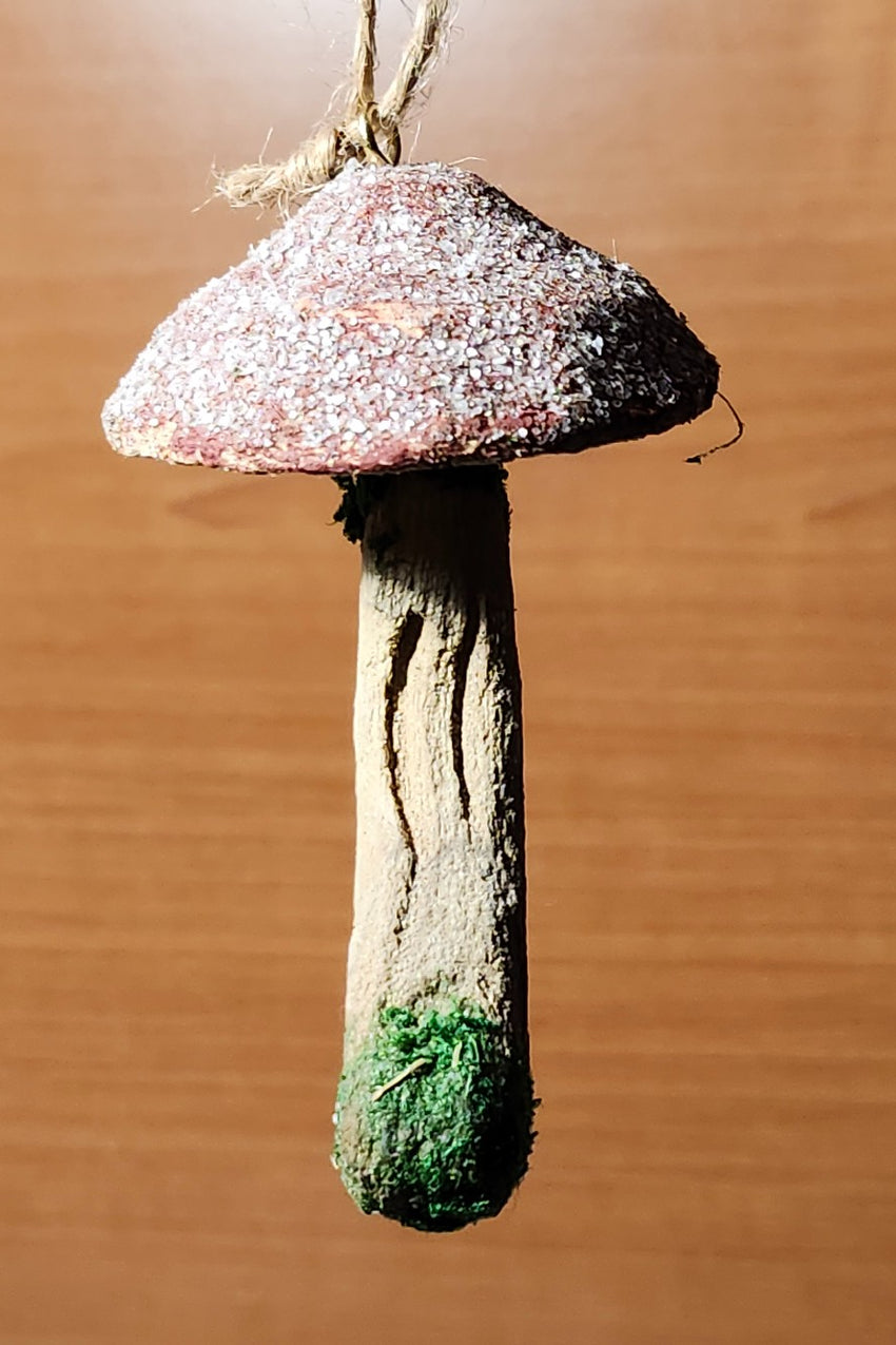 Red sparkly cap wood 4 and 1/2-in mushrooms RCD – Bliss Marketplace